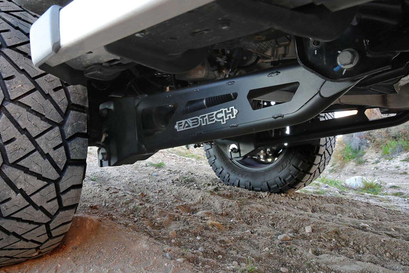 6" Radius Arm Lift Kit - Stealth Shocks - K2413M - Fabtech®